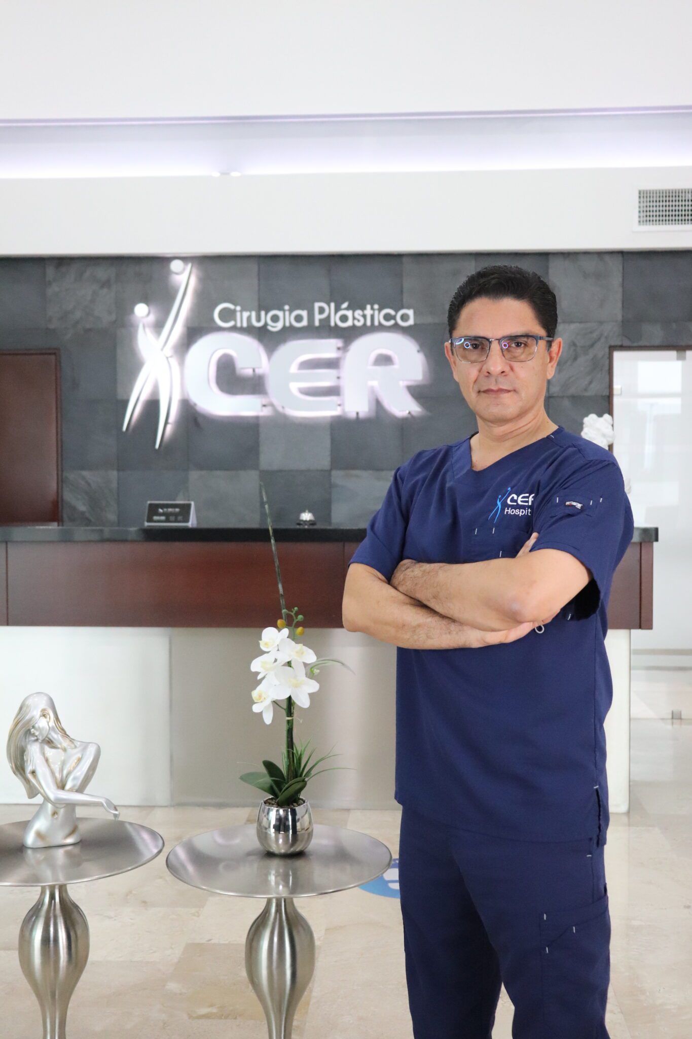 Dr Luis Suarez - One of the best plastic surgeons in Mexico